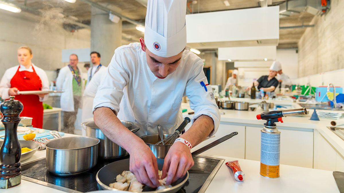 Belgische finalisten Jeune Rôtisseur en Jeune Sommelier - Hotel Business